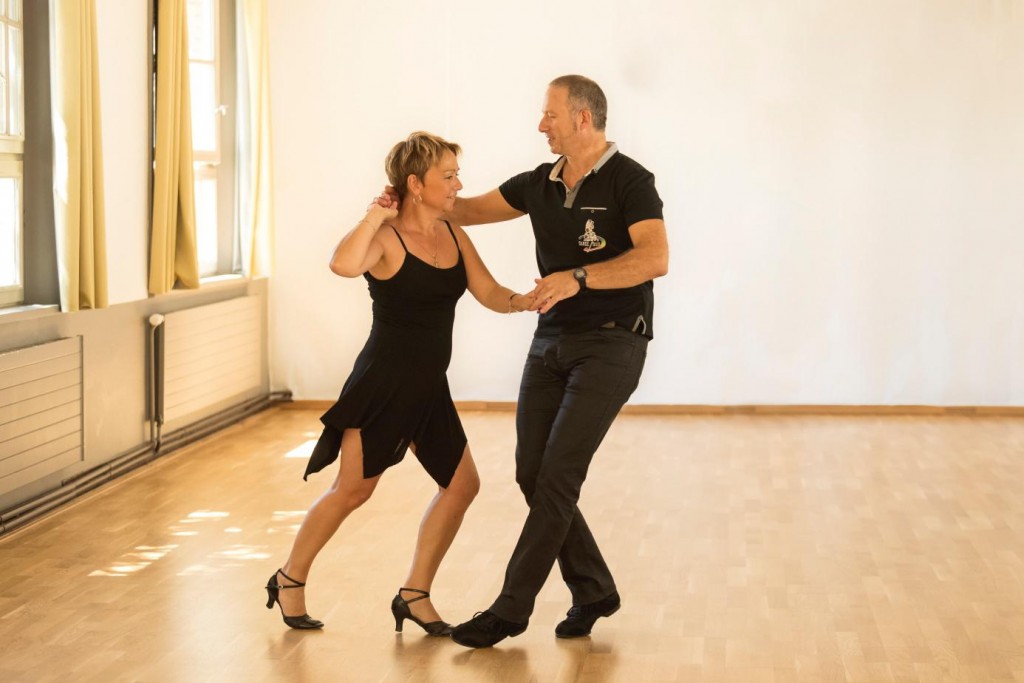 Danse De Salon Maison Des Provinces